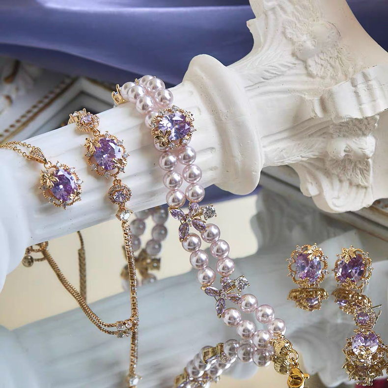 Midsummer Enchanted Maple Leaf Jewelry Set – GEMSLUSTRE